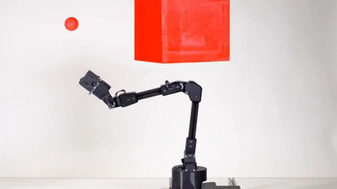 MIRROR, MIRROR Scientists built a ‘self-aware’ robot that can PERCEIVE ...